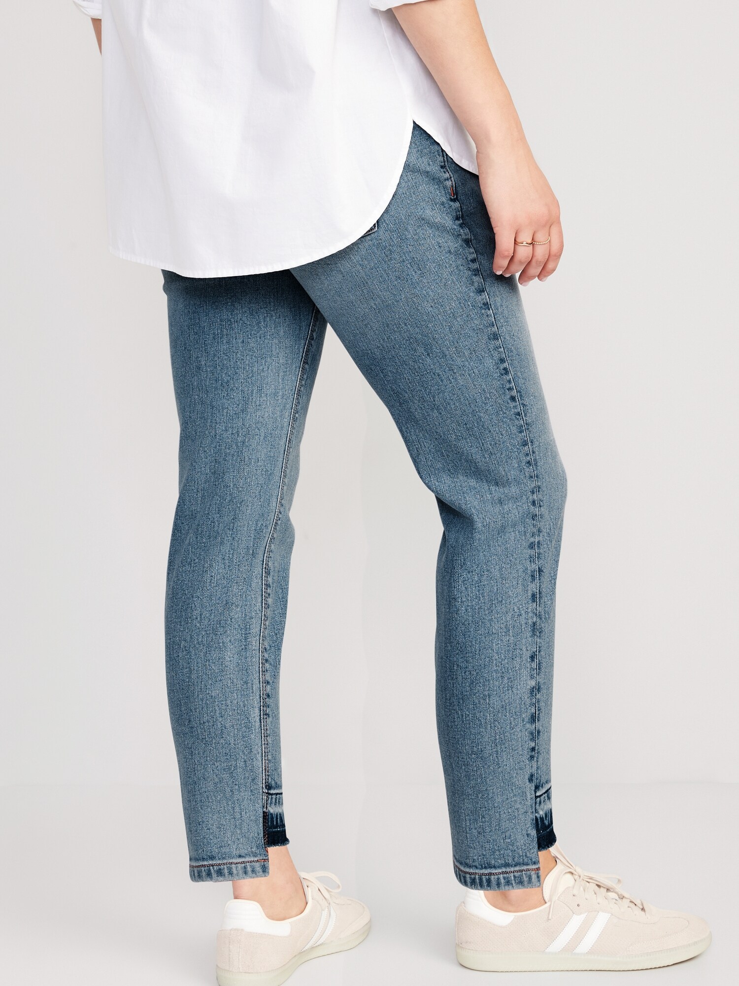 Maternity Full Panel Cropped Step-Hem Boyfriend Straight Jeans | Old Navy