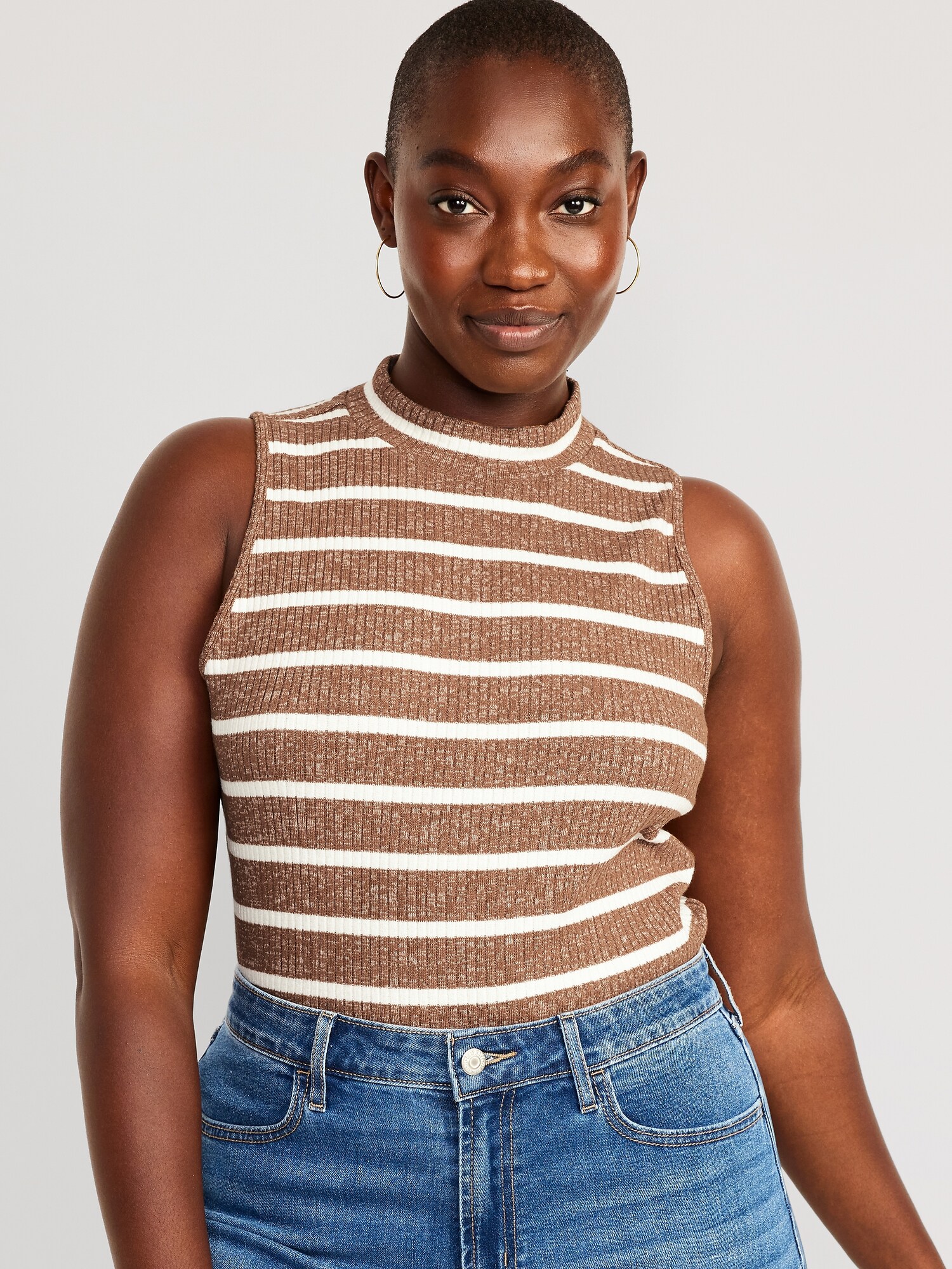 Fitted Sleeveless Mock Neck Top Old Navy Fitted Sleeveless Mock Neck Top Old Navy